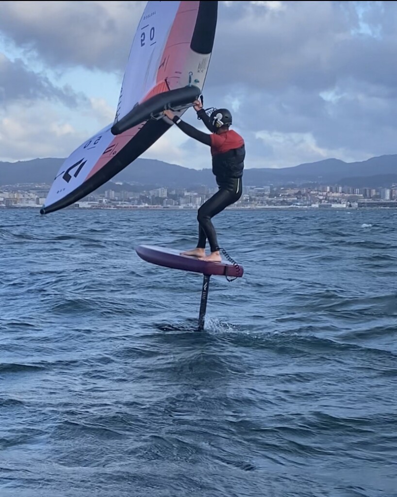 Wingfoil - Wing + Hydrofoil | Kite Galicia, tu escuela de Wingfoil